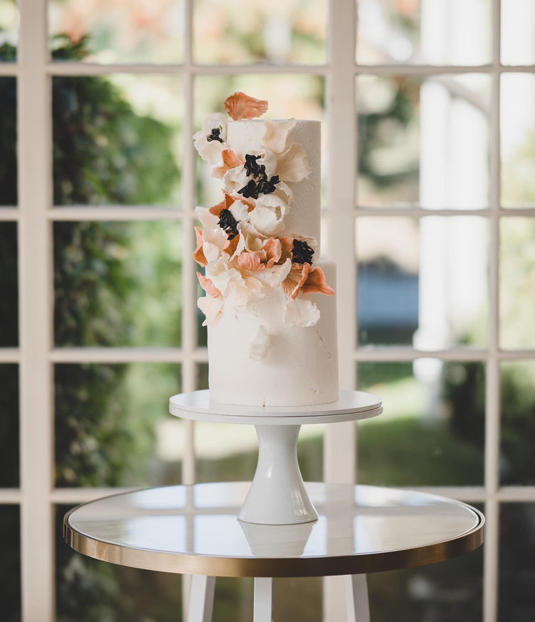 White Rabbit Cakes: Custom Wedding and Birthday Cakes