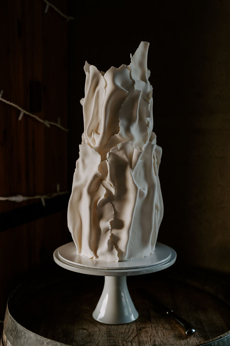 White Rabbit Cakes: Custom Wedding and Birthday Cakes