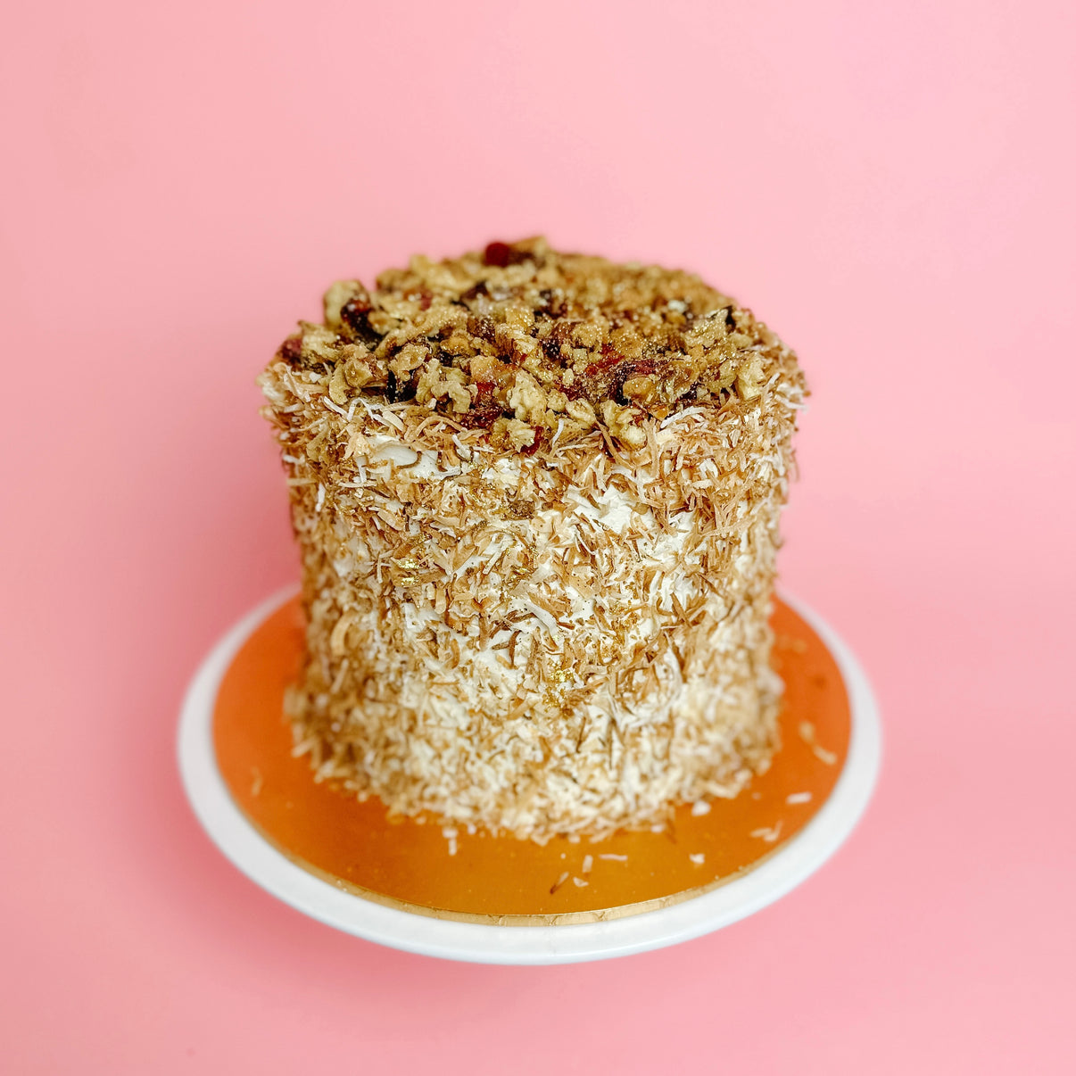 Hummingbird Cake – White Rabbit Cakes