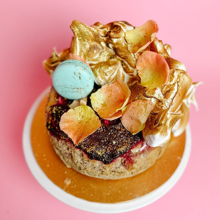 White Rabbit Cakes: Custom Wedding and Birthday Cakes